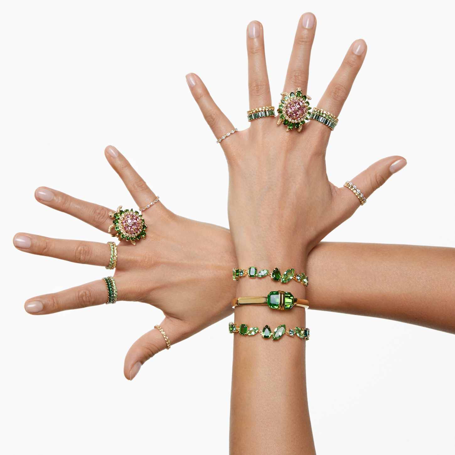 Gema bracelet, Mixed cuts, Green, Gold-tone plated | Swarovski